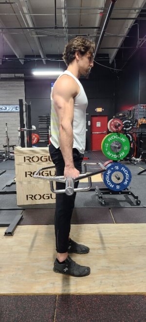 How to Trap-Bar Deadlift with Proper Form (with a Free 12-Week Training ...