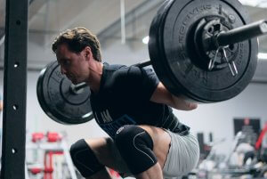 9 Best Squat Cues for Perfect Squatting Form | Legion